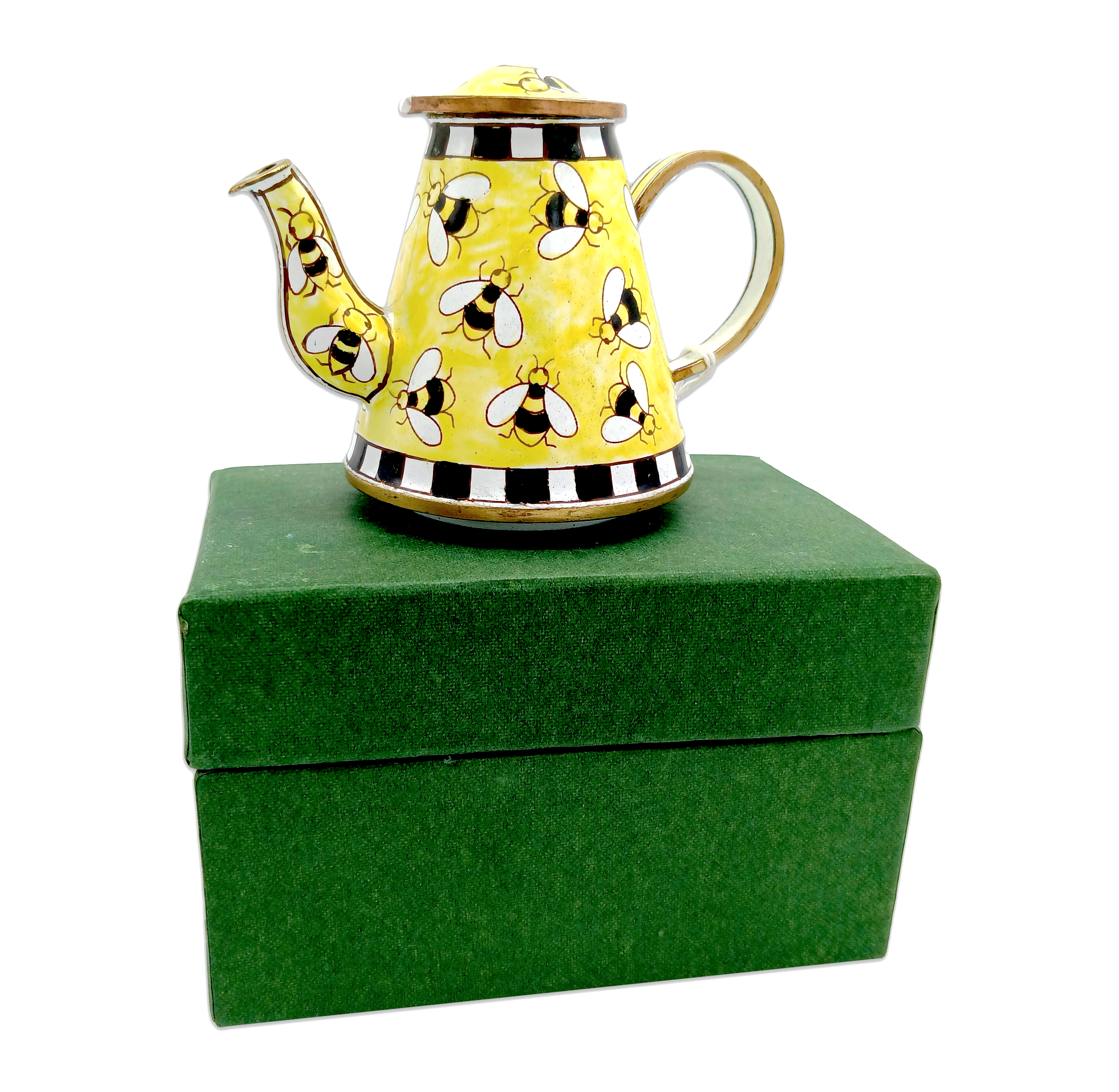 Decorative Tea Kettle – It’s All About Bees!